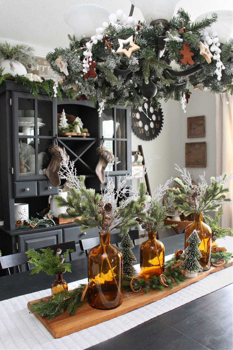Christmas Dining Room with Amber - Clean and Scentsible