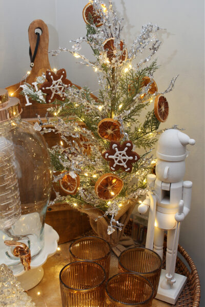 Christmas Dining Room with Amber - Clean and Scentsible
